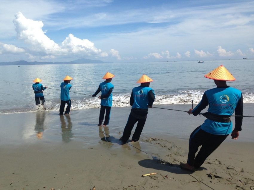 Tarek Pukat Darat - Geuthèë Institute